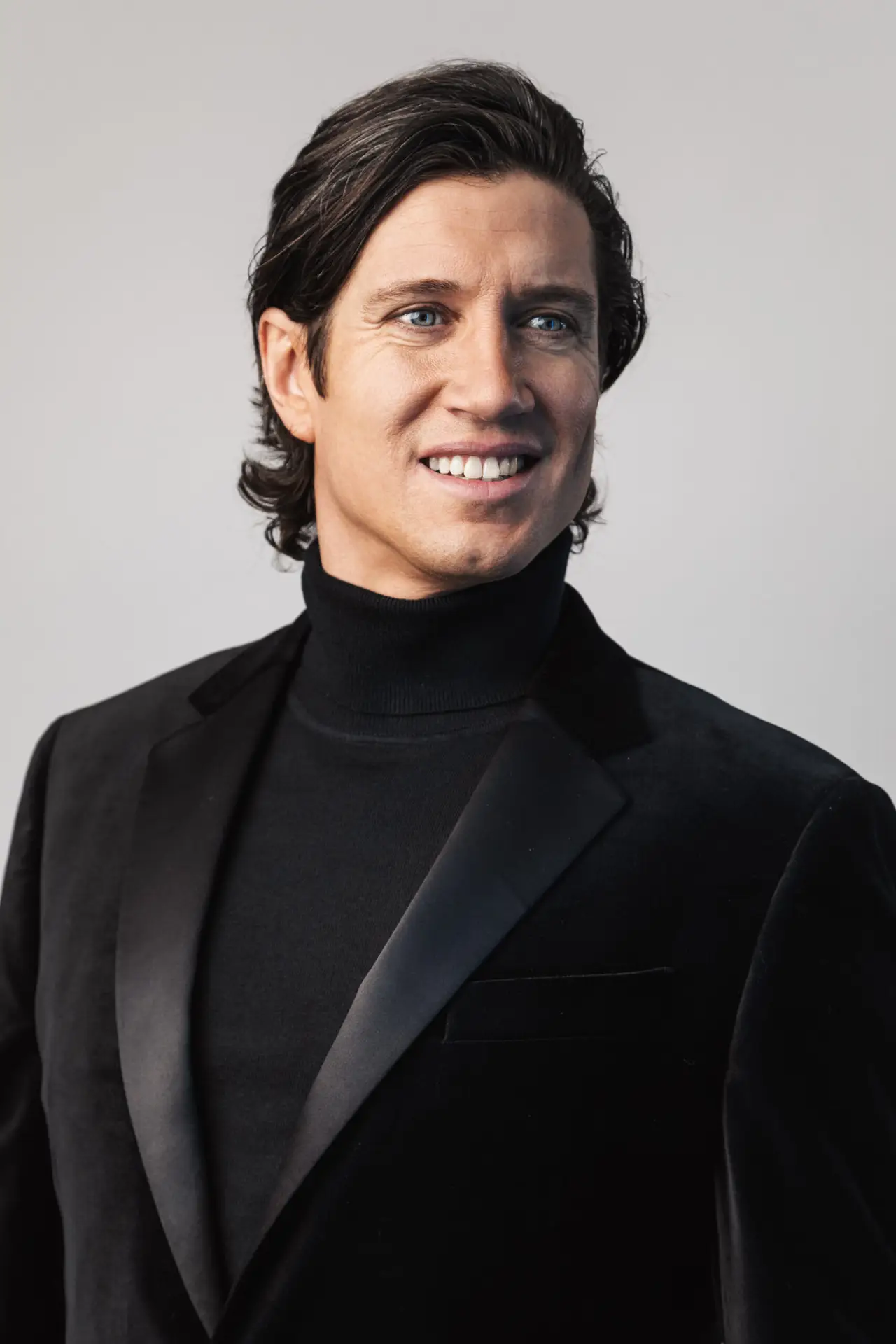 Vernon Kay announced as Aesthetics Awards host - Aesthetics Membership